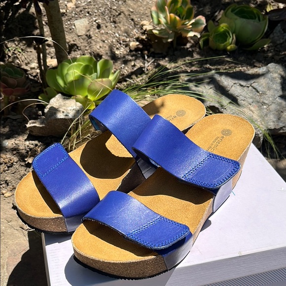 Eric Michael | Shoes | Eric Michael Blue Leather Wedged Slide | Poshmark